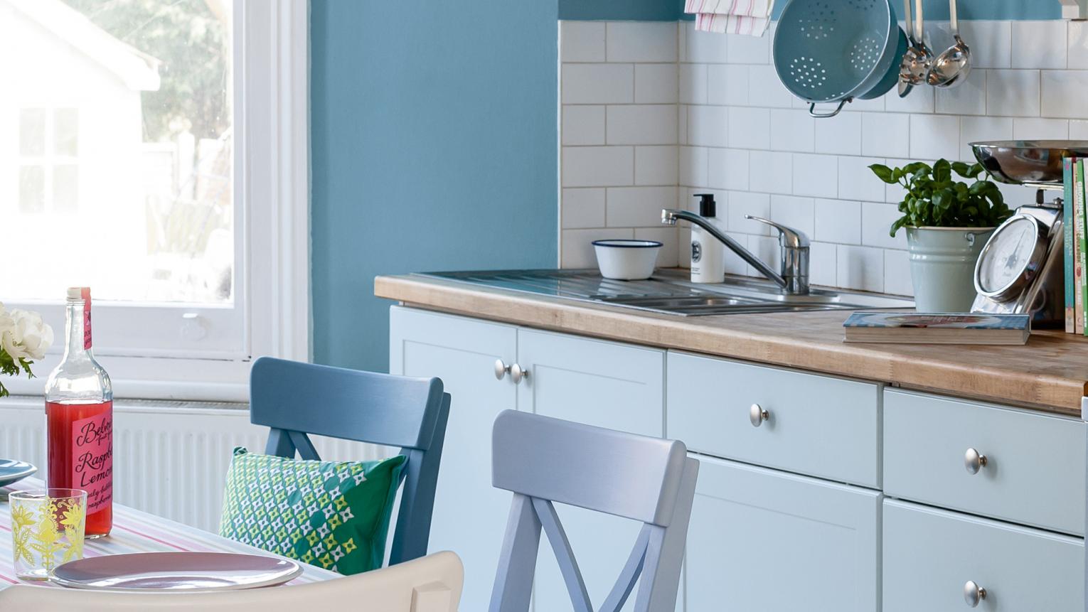 Define kitchen space with denim-inspired blues | Dulux