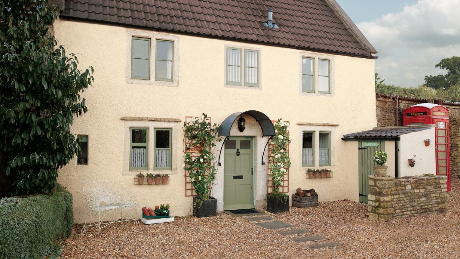 Transform your exterior with clever colour | Dulux Transform your exterior with clever colour | Dulux